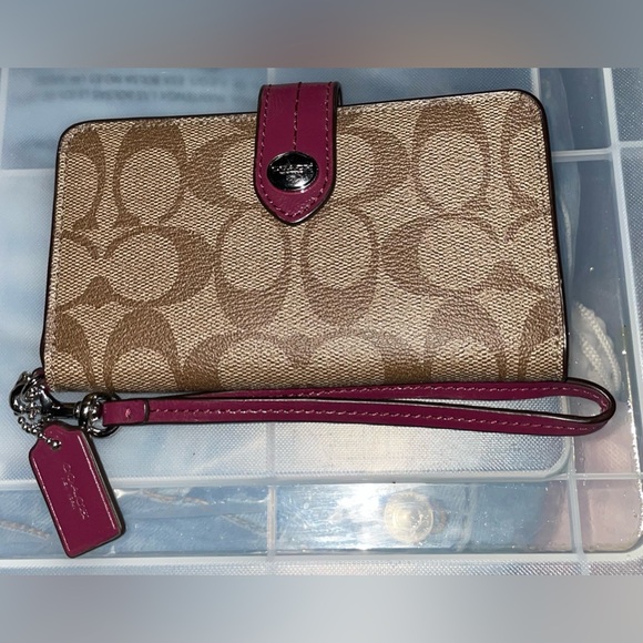 Coach | Bags | Coach Tech Signature Cs Pvc Wristlet Wallet Pouch Khaki ...